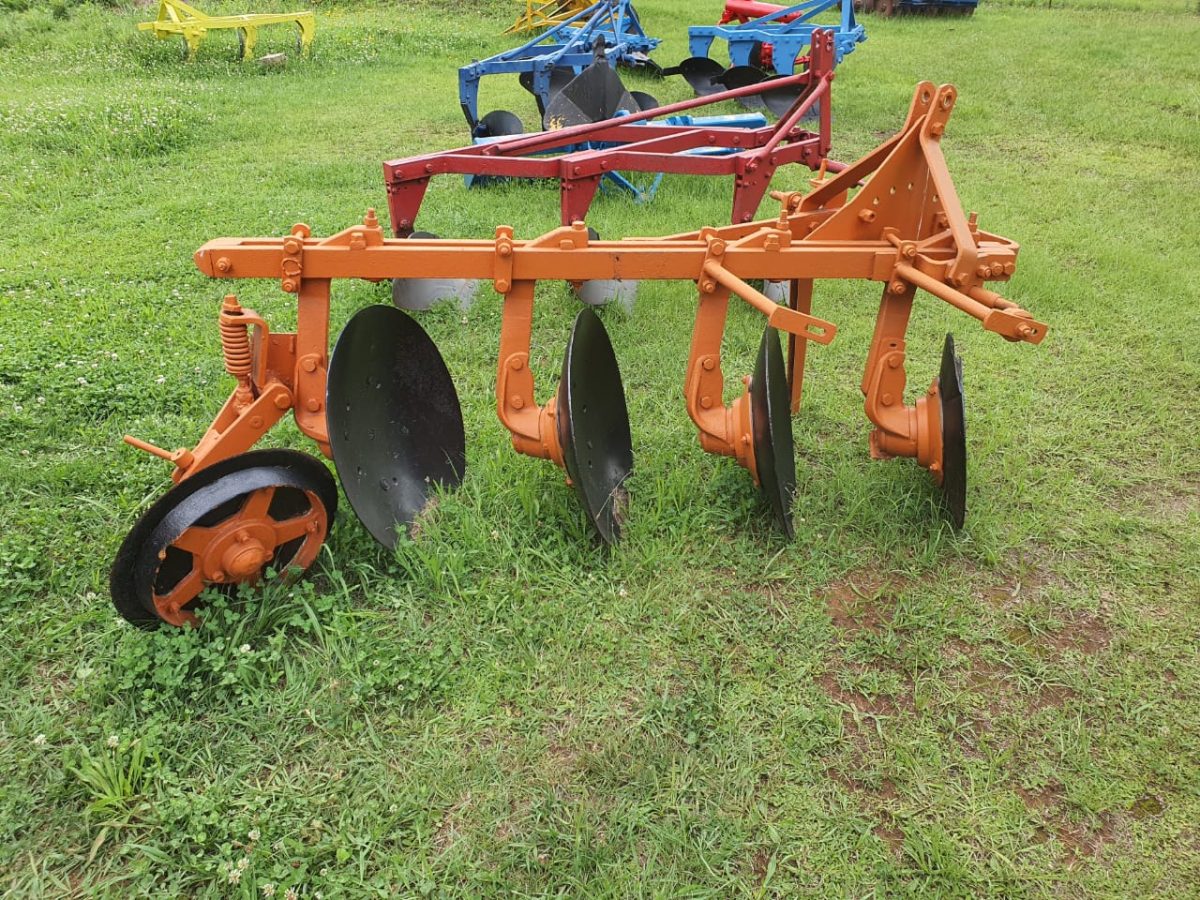4 Furrow Disc Plough - Butch Pike Sales